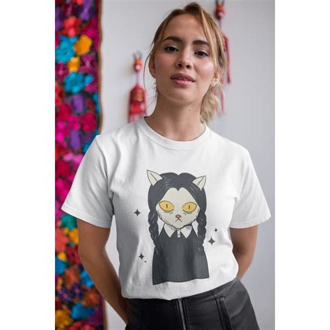 Camiseta Gato Wandinha Addams Gato de tranças Wednesday Addams
