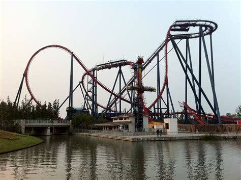 Diving Roller Coaster Coasterpedia The Roller Coaster And Flat Ride