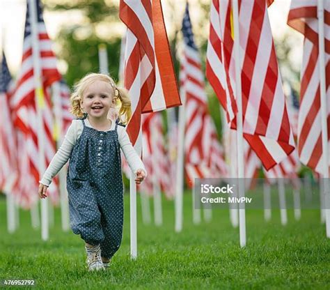 인물사진 American 어린이 여자아이 쥠 칠레식 포석 7월 4일에 대한 스톡 사진 및 기타 이미지 7월 4일 18 23