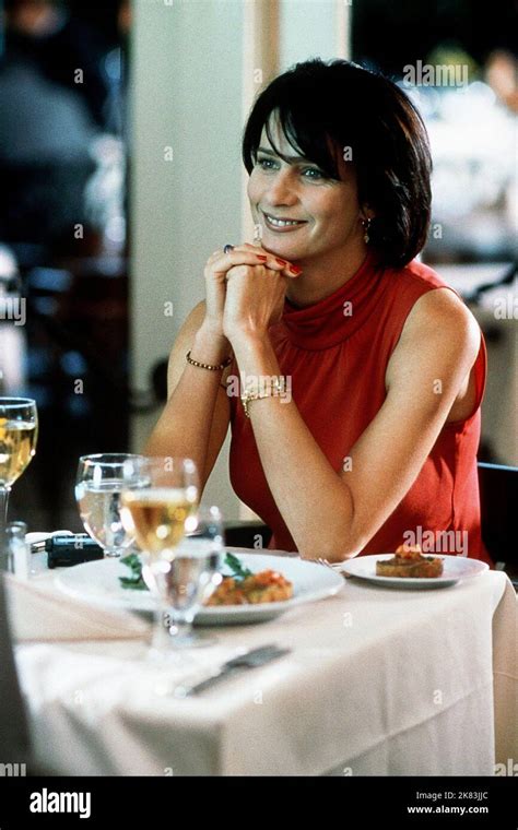 Rachel Griffiths Television Six Feet Under 2001 Characters Brenda