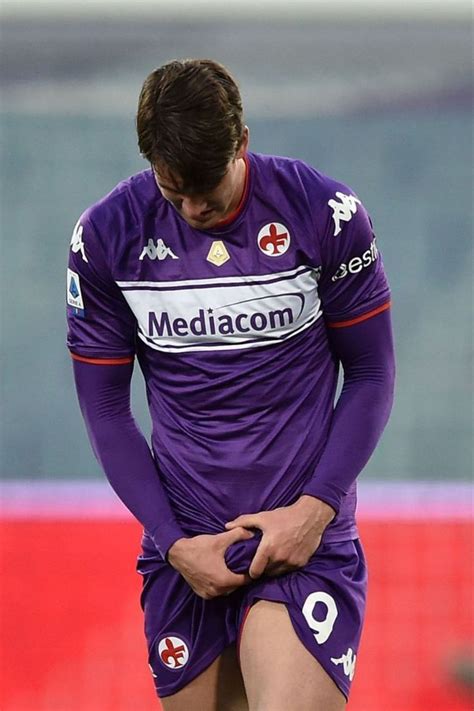 Dusan Vlahovic Soccer Guys Soccer Players Hot Athletic Men