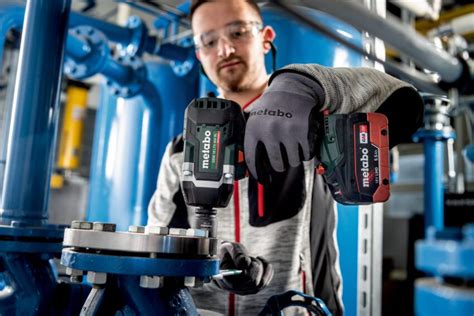 Metabo 18v Cordless 1 2 Inch Impact Wrench Ssw 18 Ltx 800 Bl