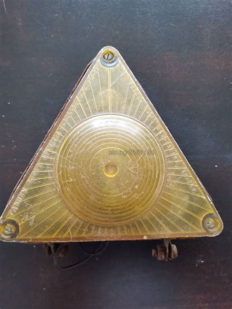 триъгълна светлина за камион Ел авточасти Резервни части консумативи аксесоари Соф