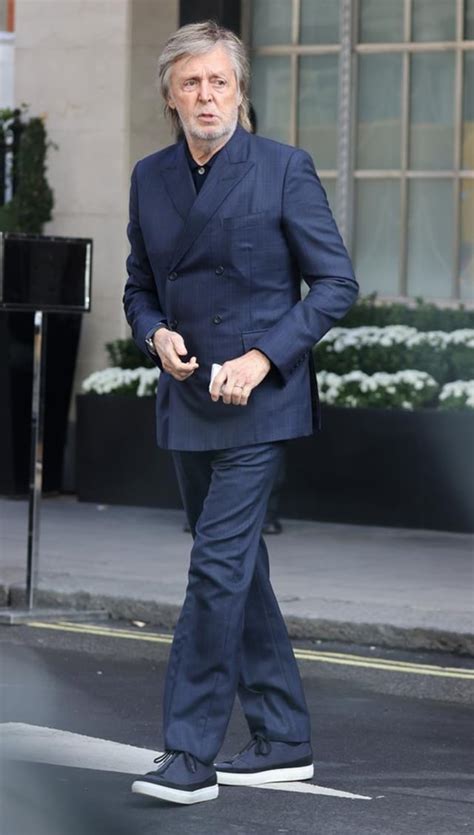 Paul Looking Sharp In London R Beatles