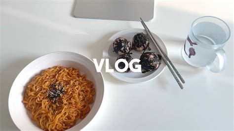 Vlog 밥 드라마 영어회화 공부의 무한굴레에 갇힌 휴학생의 일상 자취방에서 요리 해먹고 틈틈히 영어 스피킹 연습하기