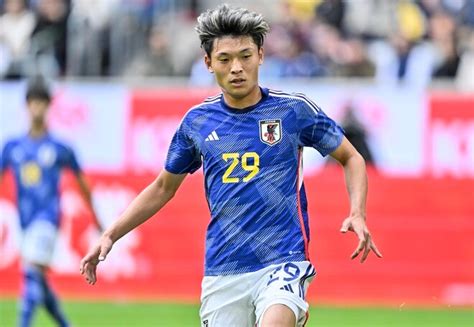 「ワールドカップ行って、何覚えてきた⁉️」サッカー日本代表・町野修斗のヘアメイク後の「決めポーズ」が1万回再生！ カタールw杯帰りのfwが見せ