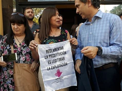 Conocen La Prostitución En Carne Propia Y Tienen Posturas Opuestas Por