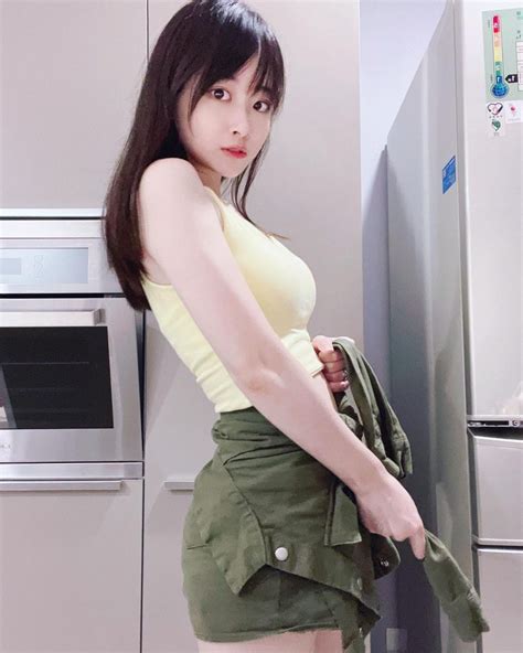 薇薇 Weiwei 0610 台湾美女游戏主播 112p 爱看ins