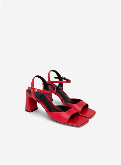 Classic Strap Block Heel Sandals Pum 0752 Red Vascara