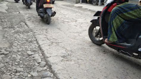 Warga Desak Perbaikan Jalan Industri Tarikolot Rakyat Bogor