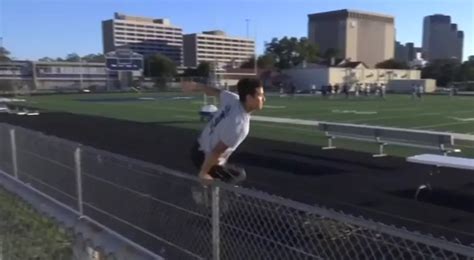 Texas Teen Saves Crying Cheerleader Whose Military Father Couldnt Make Performance Video