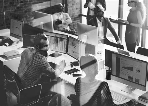 La mayor creación de empleos contrasta con una baja intención de