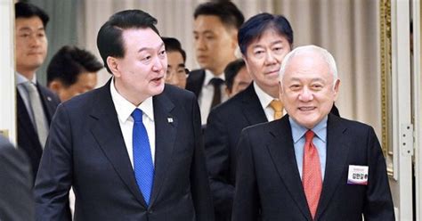 단독 尹 뿌려라던 김한길 보고서 입수여야 공동 발의를