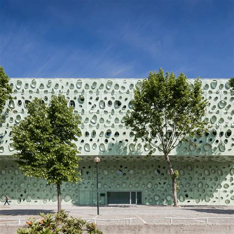 Perforated Green Cladding Wraps Science University By Cláudio Vilarinho
