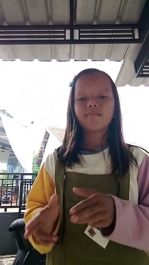Jelek Banget Youtube