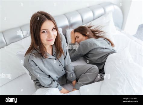 Frère Sœur Qui Dort Banque De Photographies Et Dimages à Haute