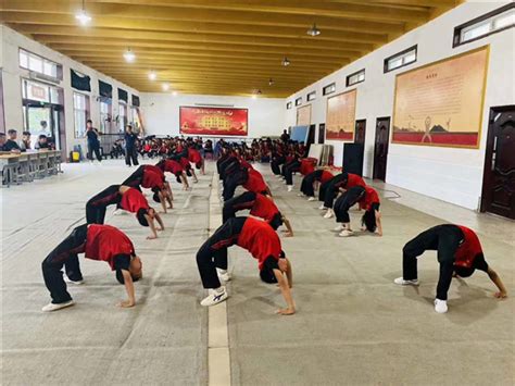 嵩山小龙武校图片集 武校网