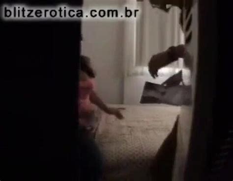 섹스에서 페니스를 구르는 짧은 소녀의 포르노 카리오카 영화 Cnn Amador