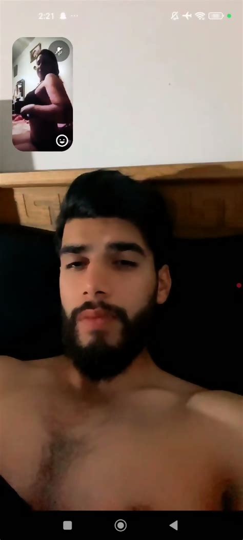 فضيحت محمد وهوا يعمل العادة السرية شاهد قبل حدف شاب من العراق يومرس جنس