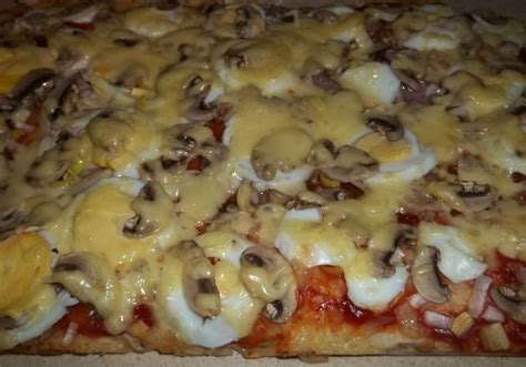 Pizza Z Pieczarkami I Jajkiem Doradcasmaku Pl