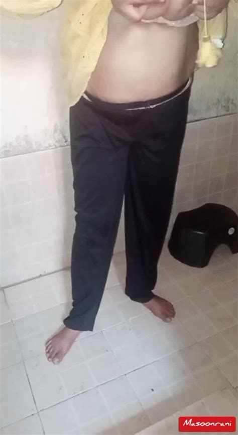 Pakistani Mom Bathing With Masterbation Masoomrani Pornography 2f