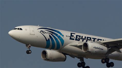 مصر للطيران تعلق رحلاتها إلى دبي والسبب