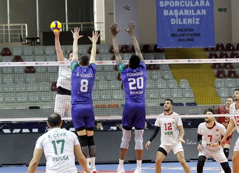 Bursa BBSK evinde Galatasaray HDI Sigorta ile antrenman maçında buluştular VoleybolunAdresi