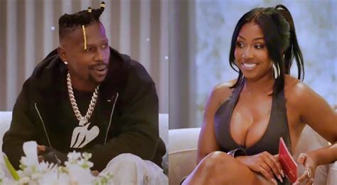 Video Antonio Brown Was Repeatedly Shooting His Shot At Yung Miami