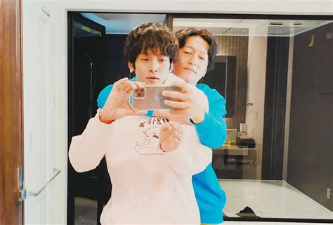 画像49 松坂桃李×井浦新の“いちゃラブ”な朝を覗き見 初めてのモーニングルーティーン動画撮影で照れ＜あのときキスしておけば＞ モデルプレス
