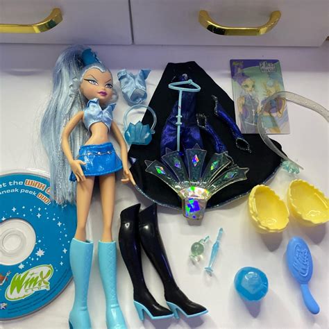 Winx Club Mattel Icy Season 1 Doll Still Lights Depop