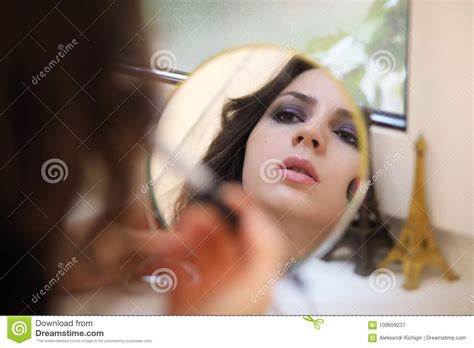 Beautiful Girl Doing Makeup Stock Image Image Of Face Human 109659237