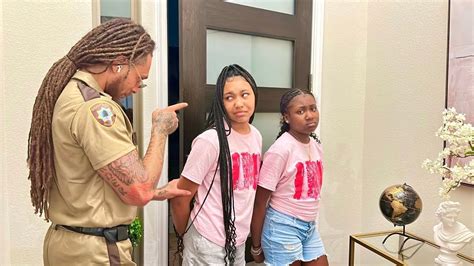 Officer Threatens To Arrest Teen Girls For Stealing They Learn Their