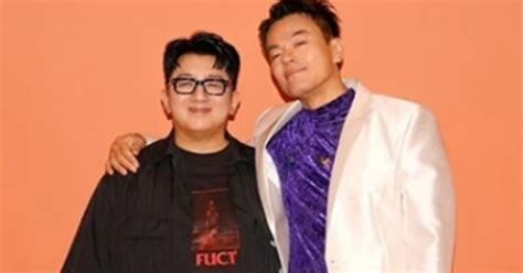 살 빠진 방시혁 근황…박진영→플레이브와 인증샷