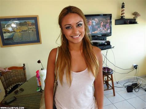 Natalia Robles Showing Her Tits And Giving A Handjob 11 Photos
