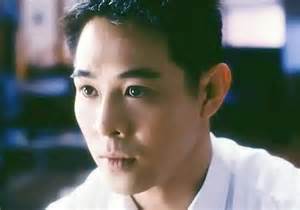 61岁李连杰近照曝光！满脸皱纹衰老至极，昔日巨星已面相大变腾讯新闻