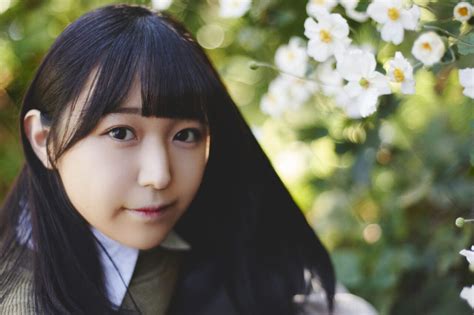 プレゼント企画声優図鑑 by声優グランプリに羊宮妃那さんが登場 サイン入りチェキが当たるTwitterキャンペーン開催