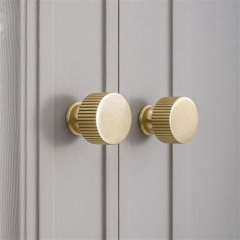 3378 50 638810126 Modern Solid Brass Drawer Pulls Knobs Wardrobe
