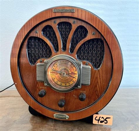 Crosley Collectors Edition Radio Model Cr 36 Live And Online
