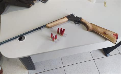 Homem Se Passa Por Policial Atira Em Morador De Assentamento E é Preso