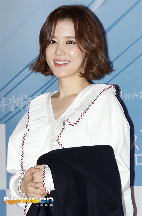 포토엔 양진성 ‘단발미녀 인증 손에 잡히는 뉴스 눈에 보이는 뉴스 뉴스엔