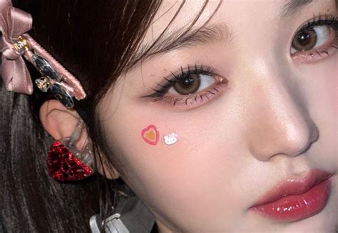 아이돌에게 배우는 컬러 렌즈 스타일링