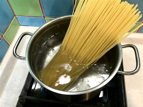 9 советов, как приготовить макароны, чтобы они не слиплись и не стали кашей