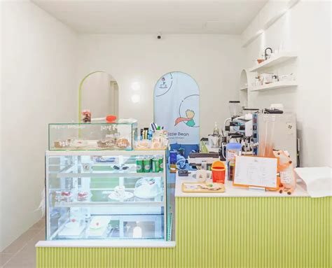 파스텔톤 포인트 캐주얼 컨셉 15평 카페 인테리어 부산 사상구 괘법동