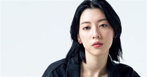 🍭 三吉彩花、ハードトレーニングで鍛え抜かれた腹筋美を披露！『flash』登場 Popnroll ポップンロール