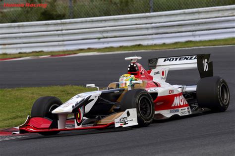 Honda 10番グリッドからスタートした16 山本尚貴選手team 無限が7位入賞