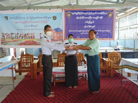 ဒေါပုံမြို့နယ် နွယ်အေးရပ်ကွက်တွင် ပန်းခင်းစီမံချက်ဖြင့် နိုင်ငံသားစိစစ