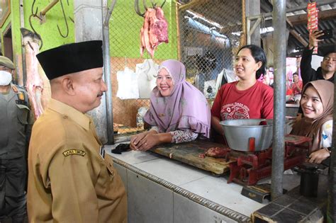 Jelang Lebaran Bupati Karna Pastikan Stok Aman Beritalima