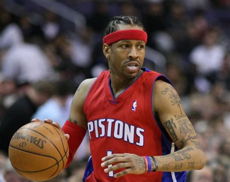 艾弗森改穿1号球衣未能成为经典，效力54场就离开活塞！ 球迷屋