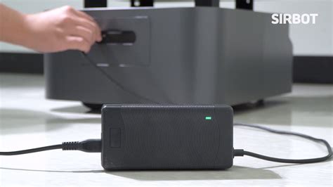 서빙로봇 써봇 네모형 배터리 충전 방법 써봇 Sirbot 대한민국 최초 서빙로봇 개발 실증 Rgt 알지티