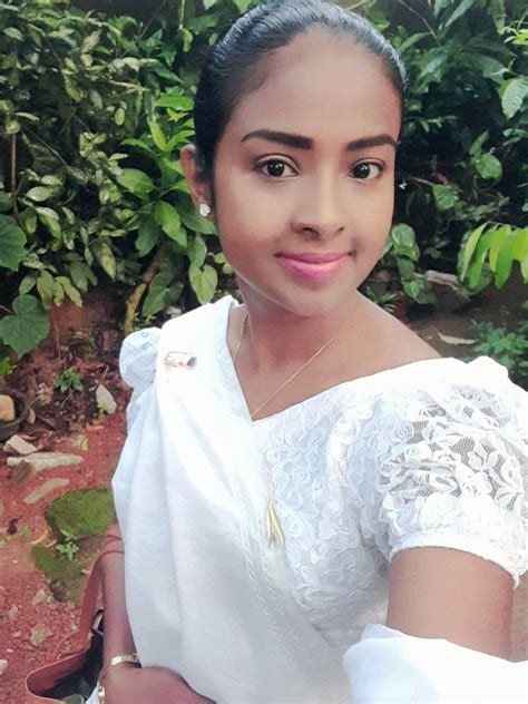 පිපෙන කැකුළු Facebook